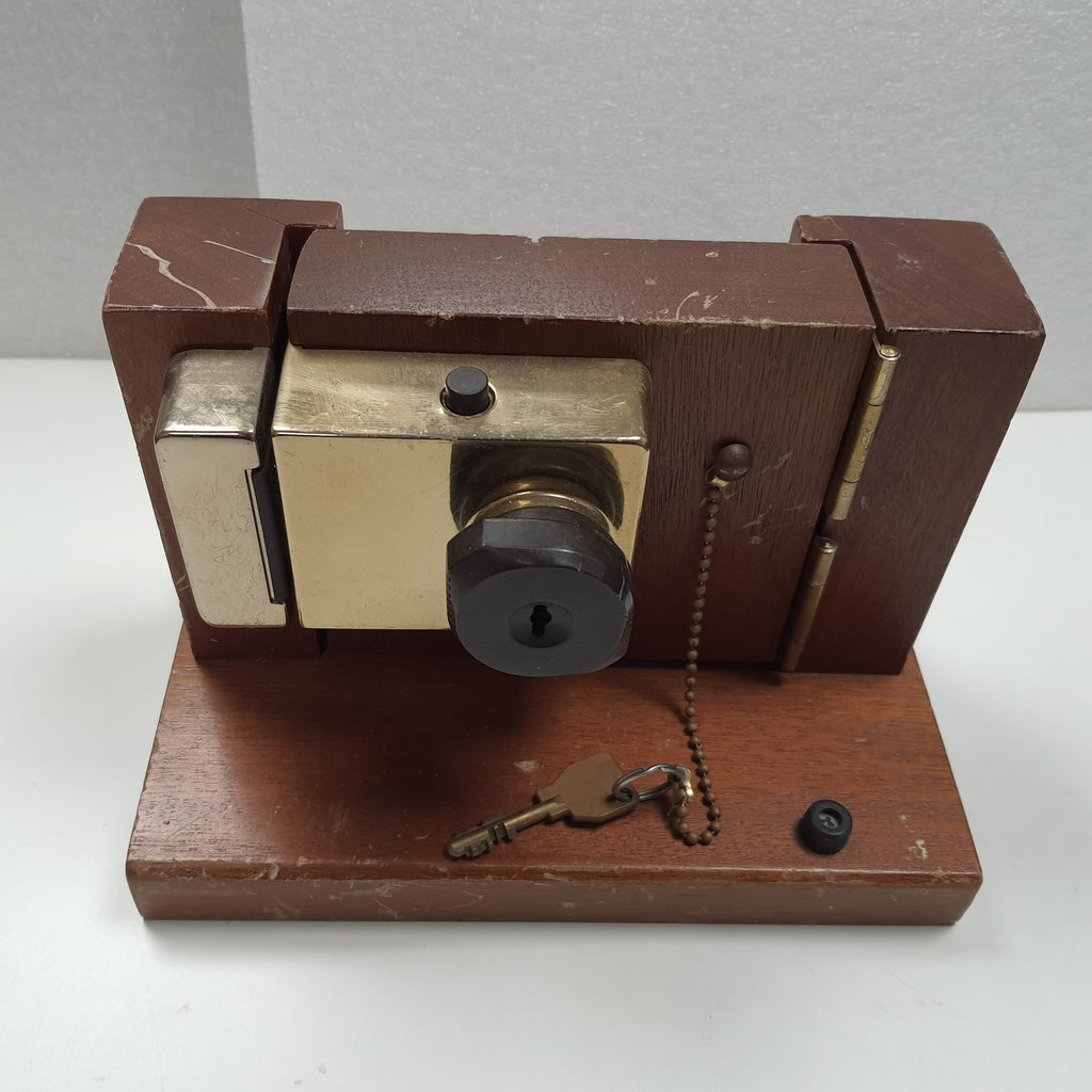 Chubb 4L67 Mounted Lock Model for sale – Extra Keys