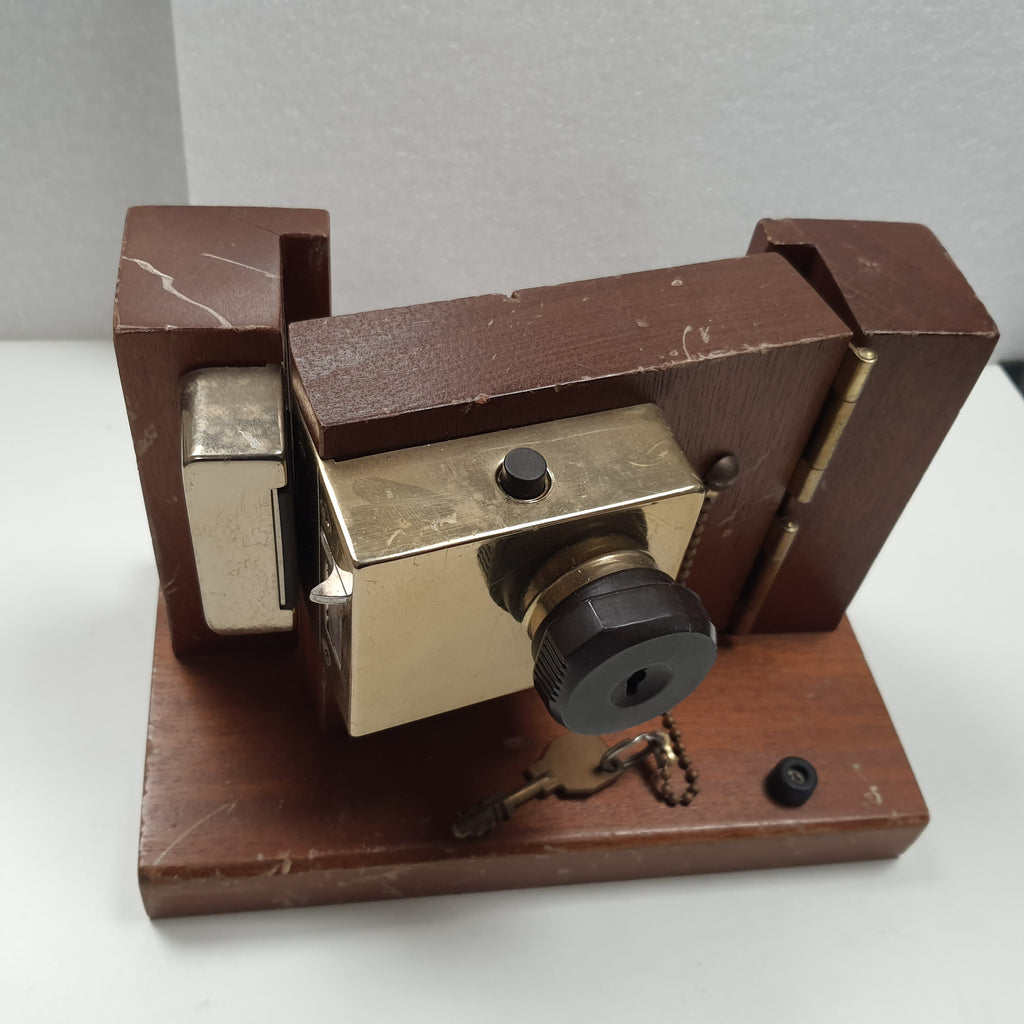 Chubb 4L67 Mounted Lock Model for sale – Extra Keys